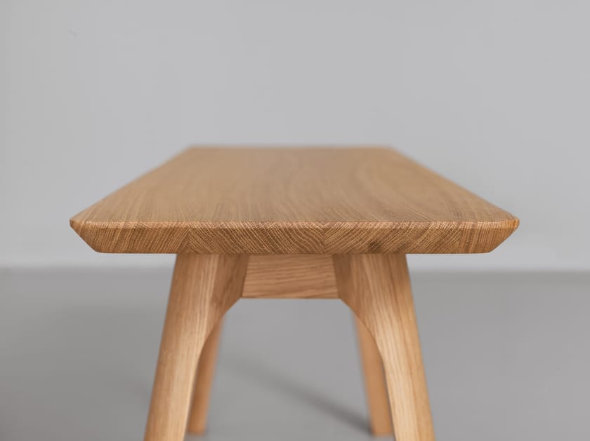 RAIL Upholstered solid wood bench By ZEITRAUM | design kaschkasch