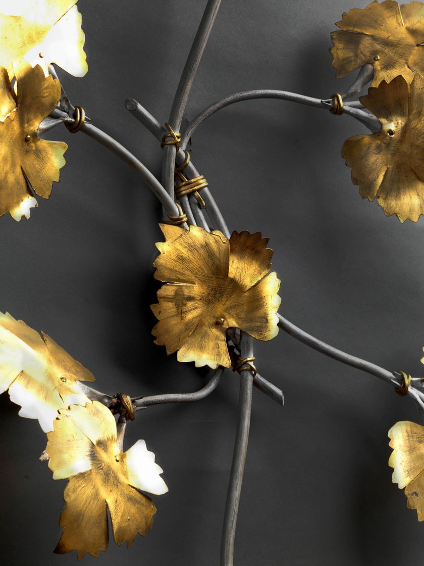 RASPO Halogen iron wall light By OFFICINACIANI | design OFFICINACIANI