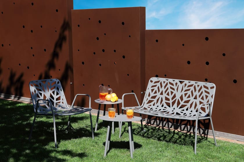 FANCY RELAX 2 seater perforated metal garden sofa By RD Italia