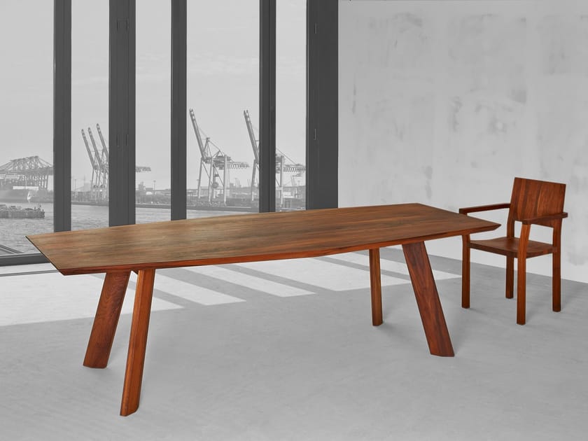 RHOMBI Solid wood table By Vitamin Design | design GG designart