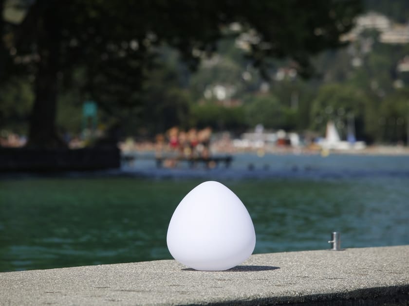 LED RGB plastic table lamp ROCK Original Collection By Smart and Green