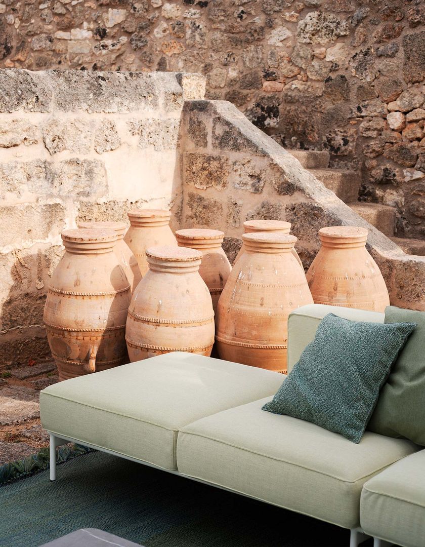 ESTENDO Sectional modular fabric garden sofa By RODA | design Luca Pevere