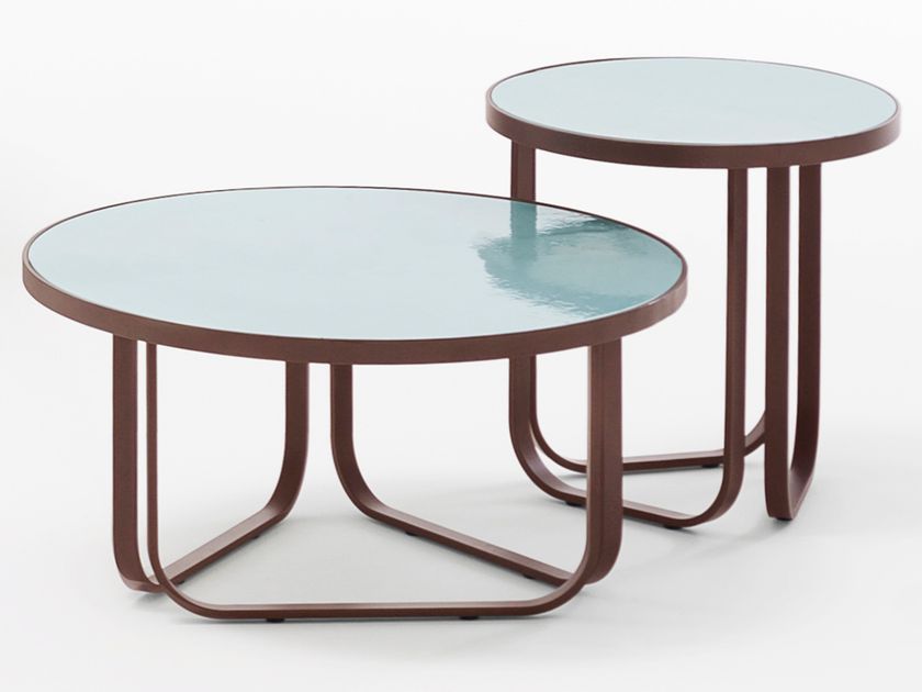 THEA Round garden side table By RODA