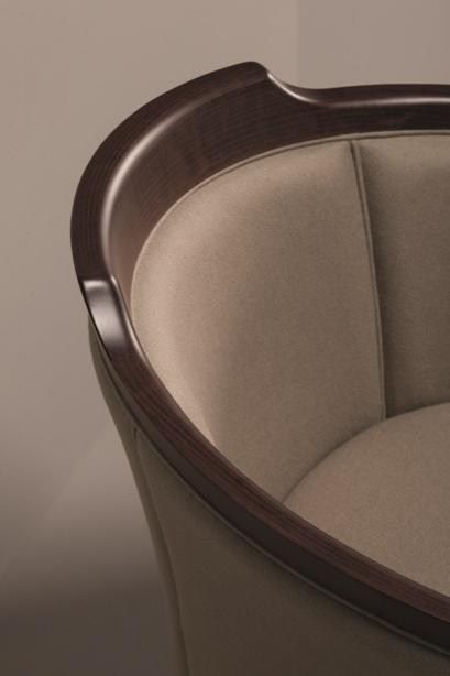 ROTOTÒ Fabric easy chair with armrests By Cizeta
