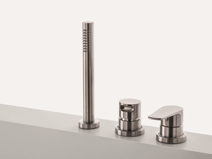 RULE A1 bathtub tap deck mounted By Gruppo Geromin