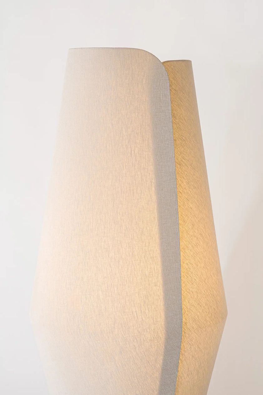 VOLUTE 落地灯 By Rakumba | design Sebastian Herkner