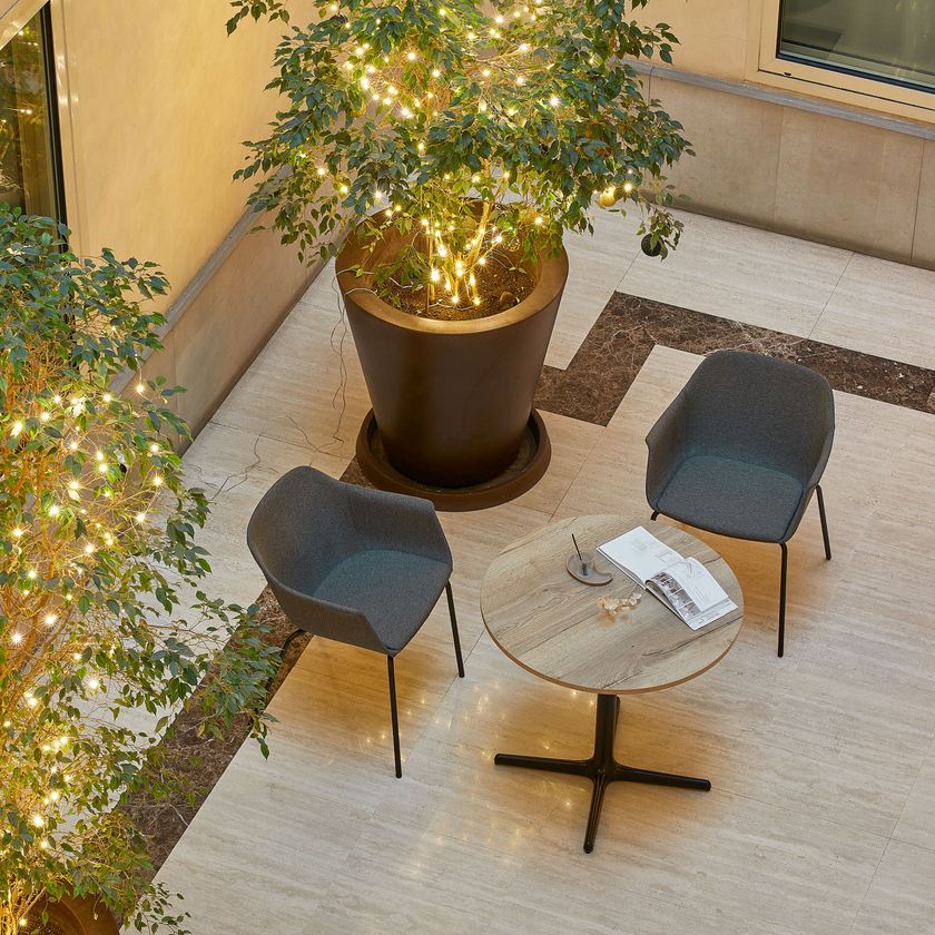 SHAPE Chair By Resol