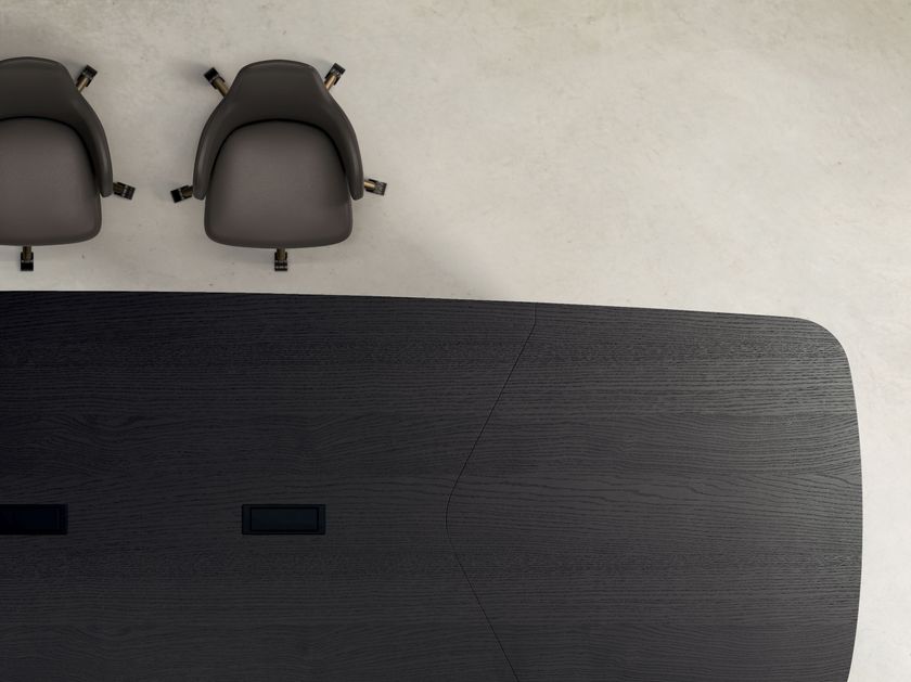 VADILUNG Table By Riccardo Rivoli