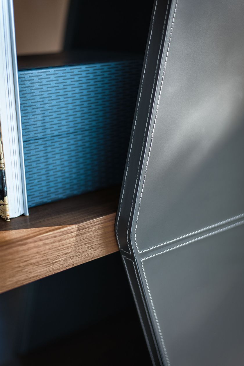 FINESSE Open wooden bookcase By Riva 1920 | design Karim Rashid