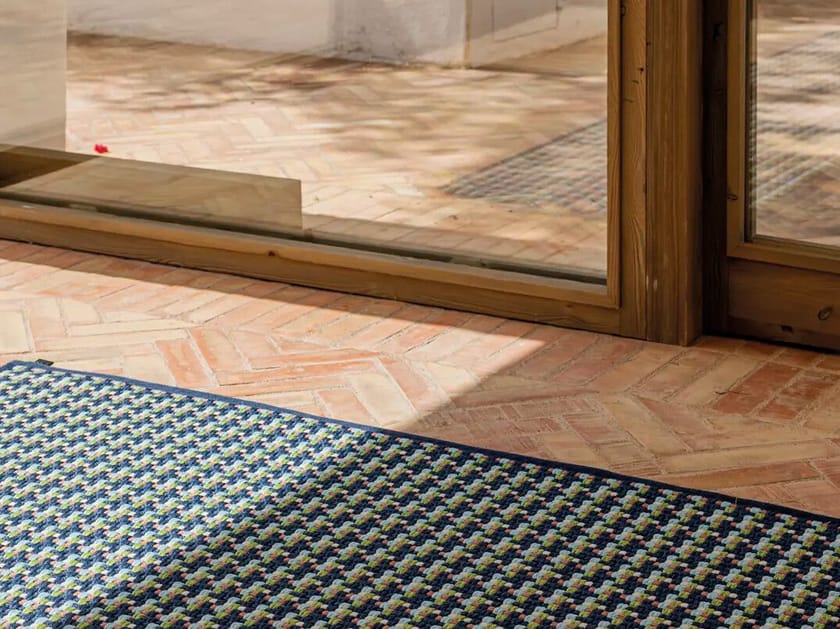 STRATA 02 Rug By Rols