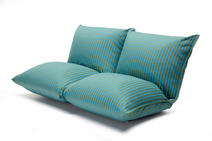 BREZZA RELAX Modular garden sofa in fabric By S-CAB