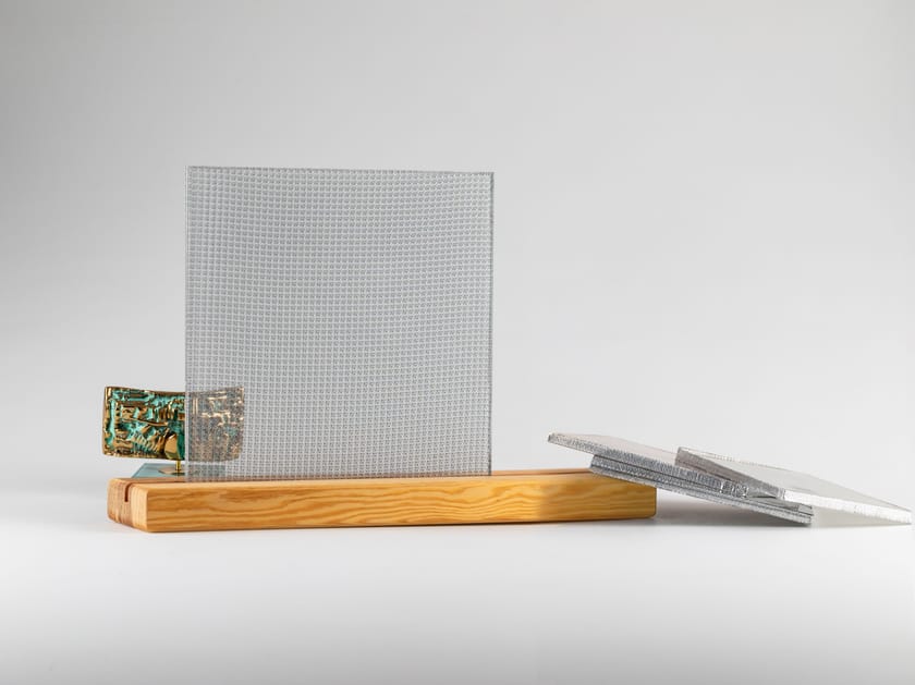 SAATIstyle® HexagonAL 3D metalized mesh for interior applications with ...