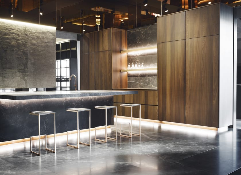 Fitted kitchen with island SAFFRON By GAMADECOR design Ramon Esteve Estudio