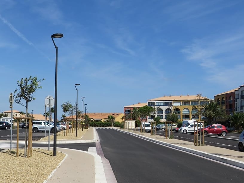 路灯 SAGA By GHM-ECLATEC 设计师Cècile Planchais