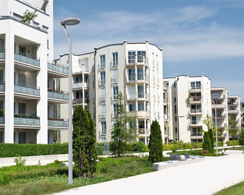 SAGA LED aluminium street lamp By GHM-ECLATEC | design Cècile Planchais