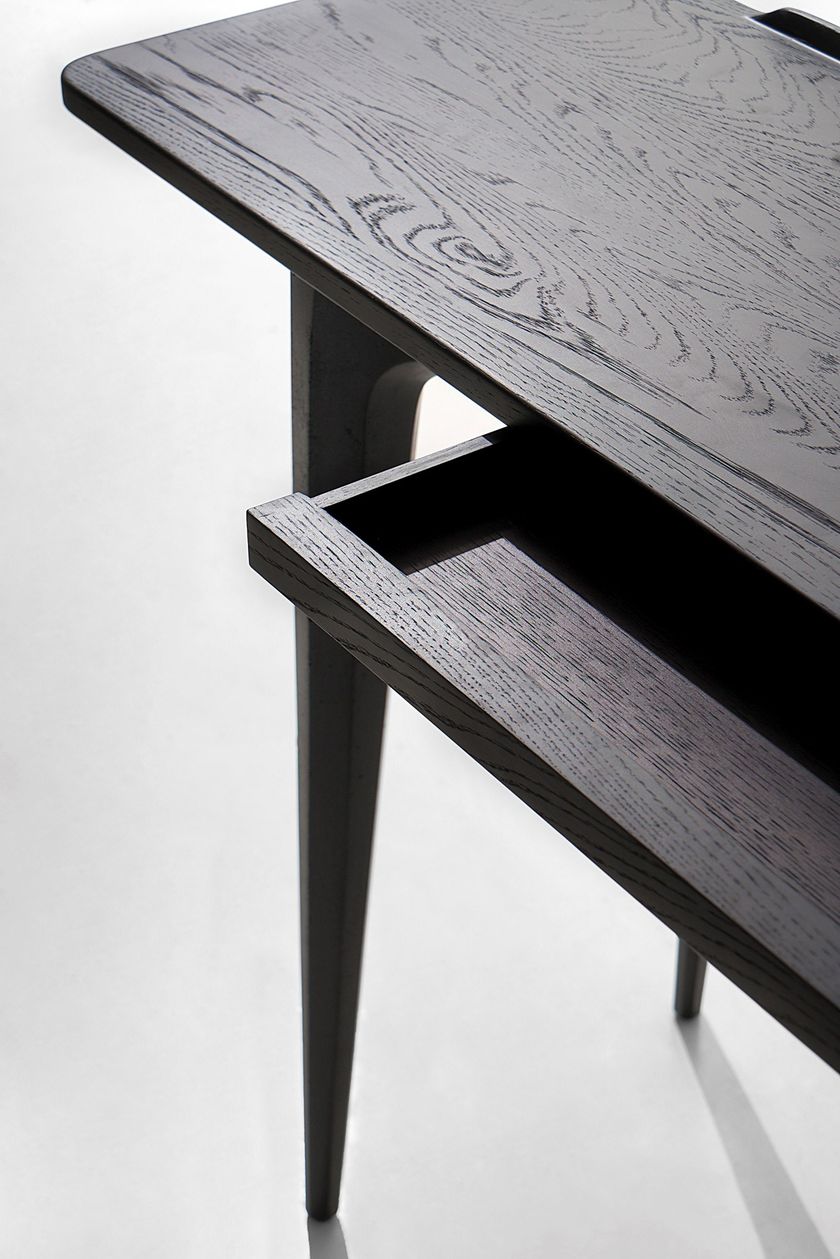 SALK | Console table By District Eight