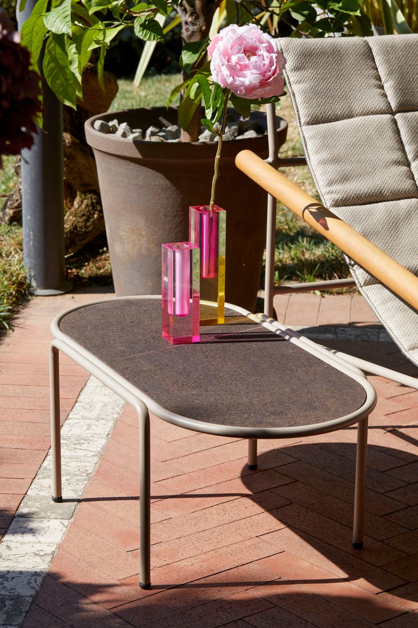 DRESS_CODE Oval cork coffee table By S-CAB | design gumdesign