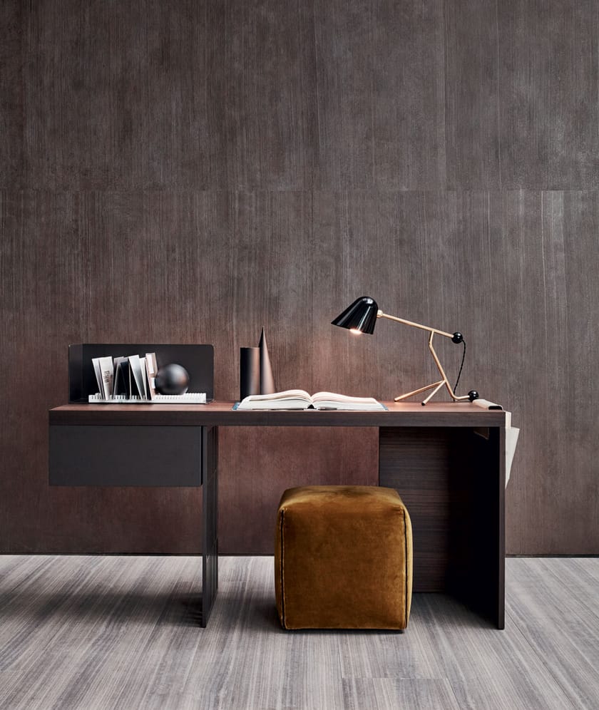 SCRIBA Writing desk By Molteni & C. | design Patricia Urquiola
