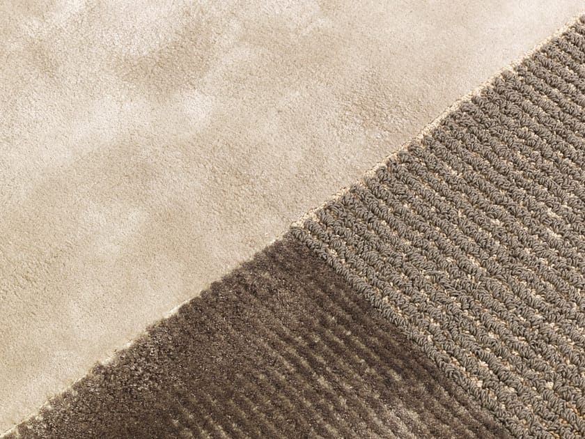 SELCE 5 DOLOMITE GREIGE Rug with geometric shapes By Carpet Edition ...