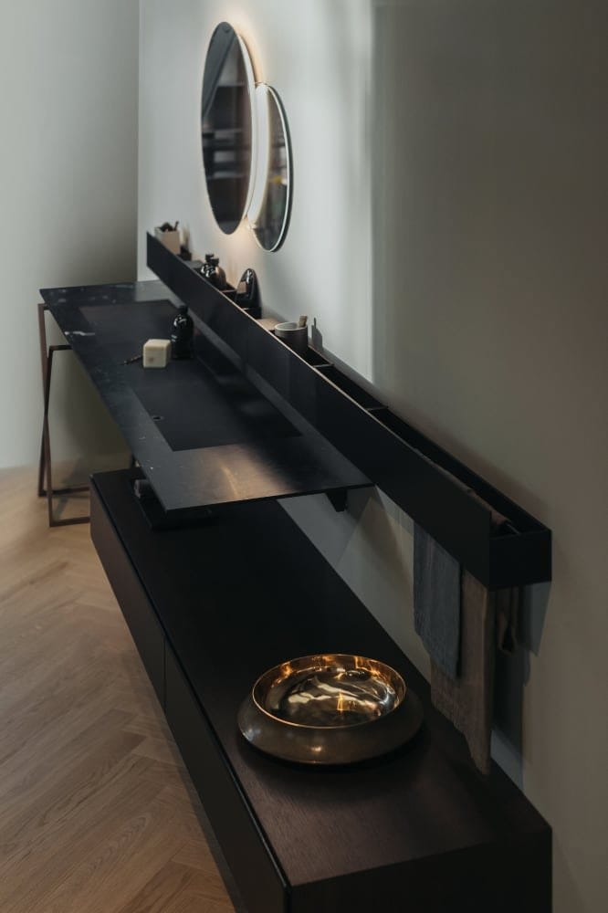 SEN Aluminium towel rail By Agape | design Gwenael Nicolas