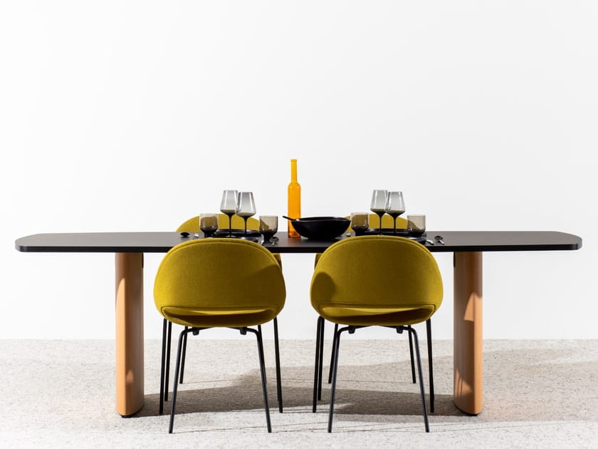 SENSES Bureau / table de réunion en bois By Bulo | design Nathalie Van ...