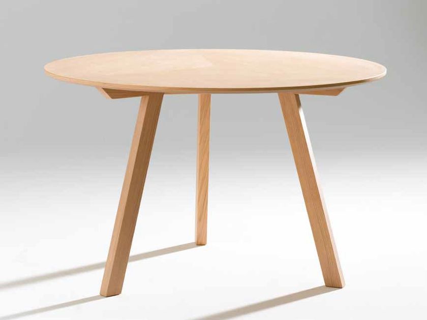 SEVEN | Oval table By GAMADECOR