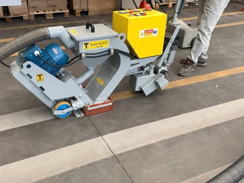 SHOT PEENING MACHINE T23 SM Sandblaster By Trimmer