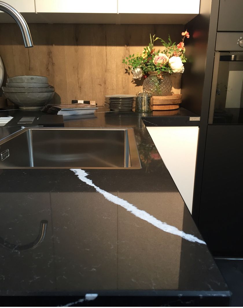 Bancada de cozinha de Silestone® SILESTONE® ETERNAL MARQUINA By Cosentino