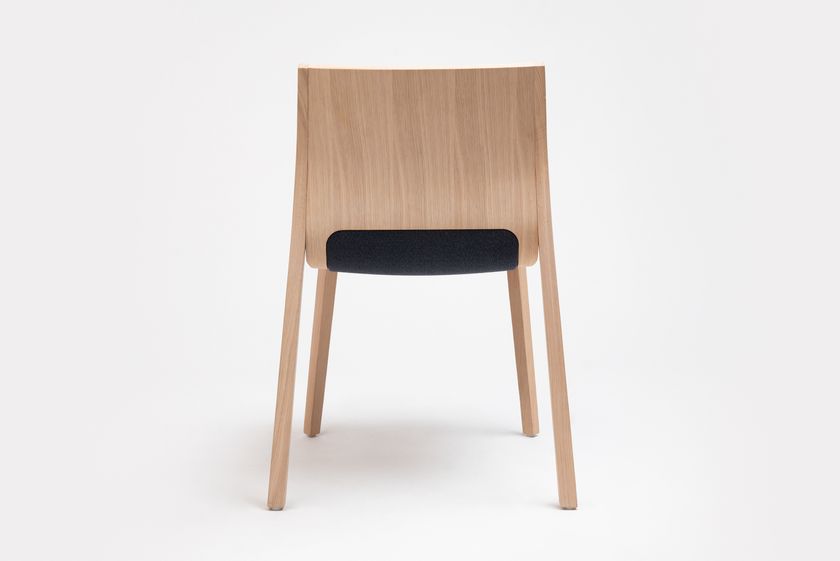 SILU | Chair with integrated cushion By ONDARRETA design UNStudio