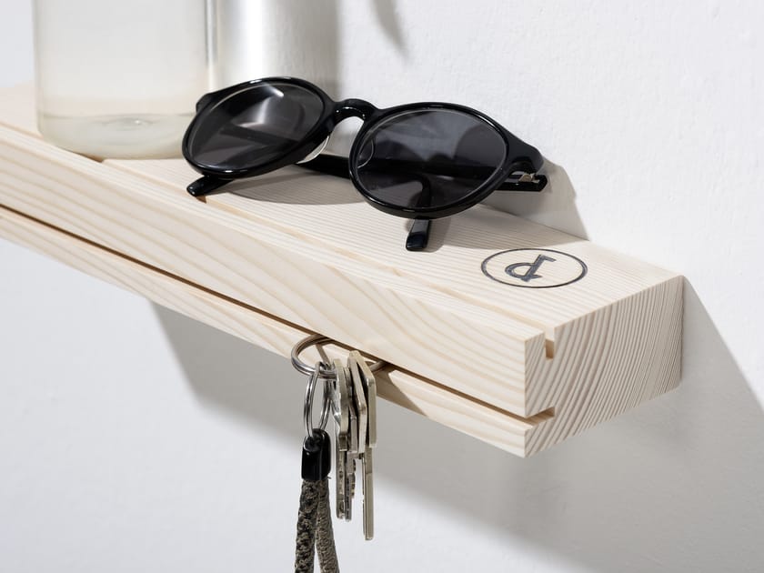 SILVER FIR KEY HOLDER #01 Key cabinet By Weld & co