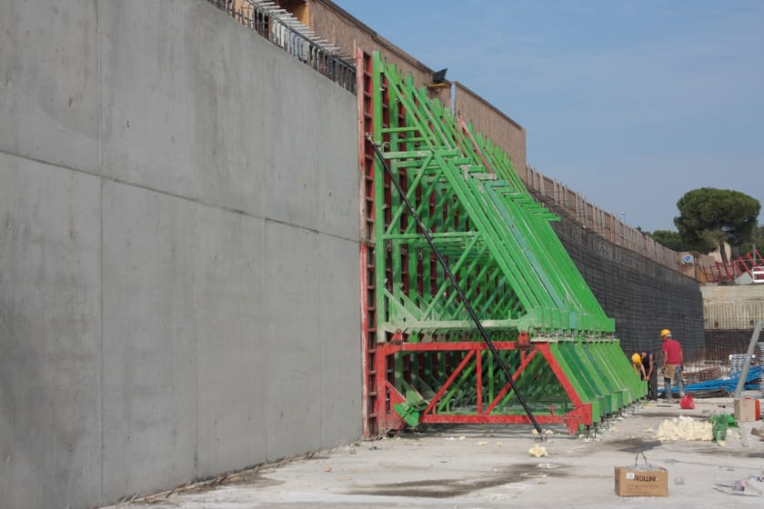 Formwork and formwork system for concrete SINGLE-SIDE WALL SYSTEM HEAVY ...