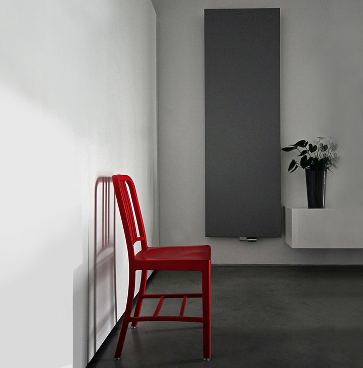 GEBER CASA Vertical wall-mounted powder coated steel decorative ...