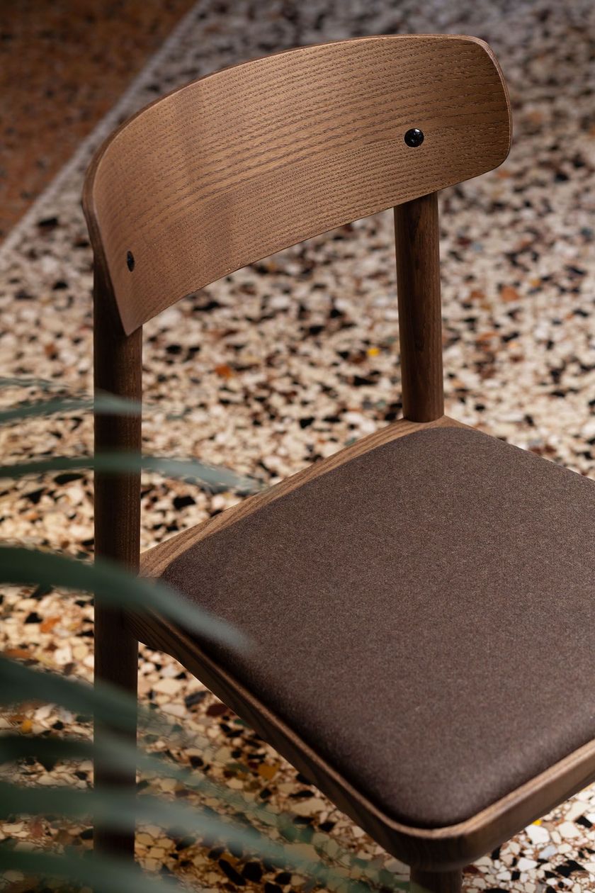 ISA Ash chair with integrated cushion By SIPA