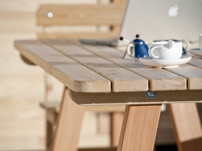 SIRMIONE | Larch table By PIRCHER OBERLAND