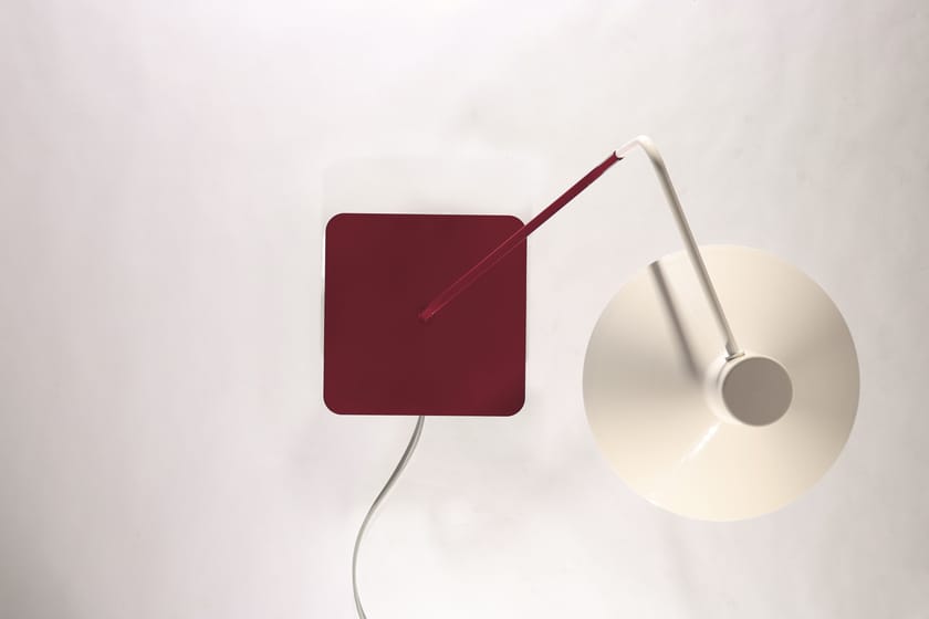 SISTER | Iron wall lamp By ZAVA