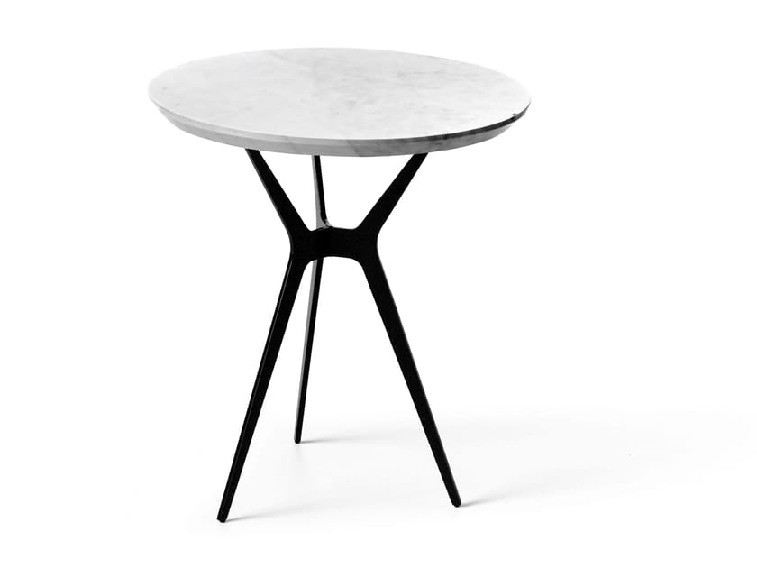 TRIMUNDO Tavolino basso con top in marmo By SITIA