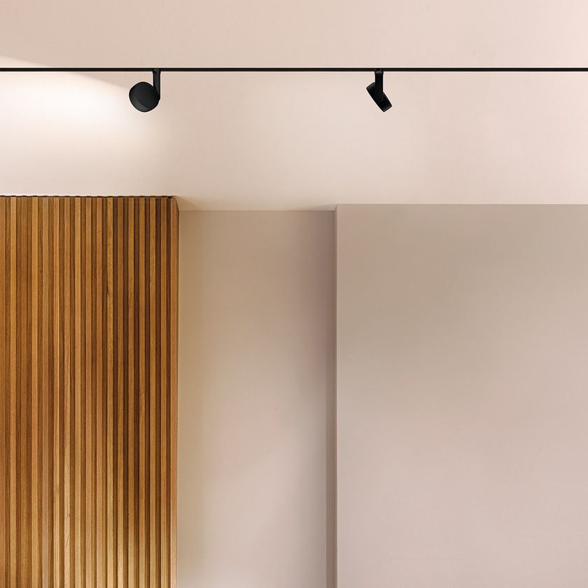 SIX S 48V SHORT Track-Light By Arkoslight | design Rubén Saldaña