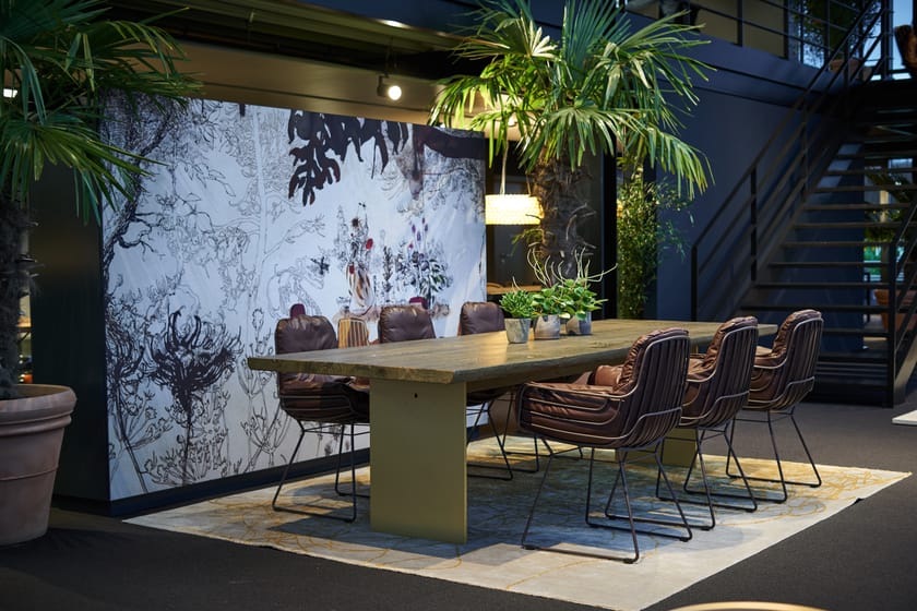 Rectangular solid wood table SK01 MONOLITH By JANUA