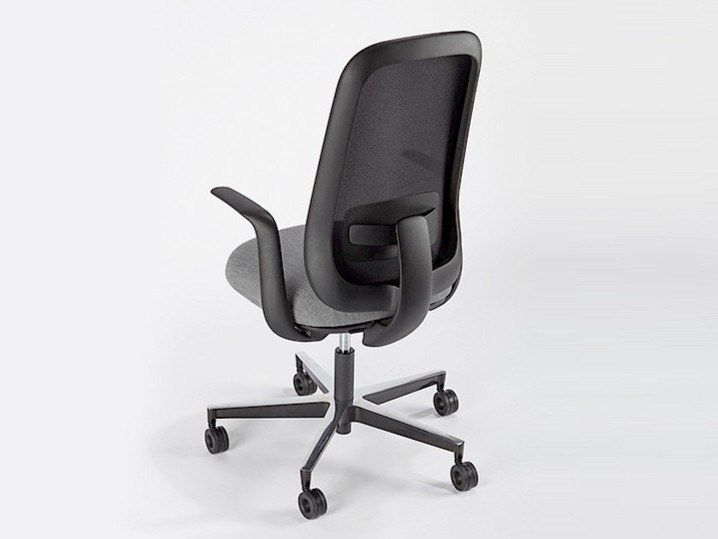 Swivel fabric office chair with armrests SKATE By Sitland design ...