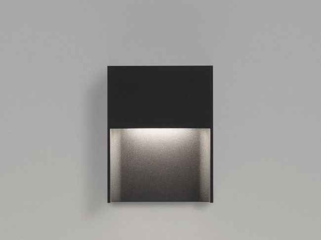 Segnapasso a LED a parete SKOV S Collezione Skov By Delta Light