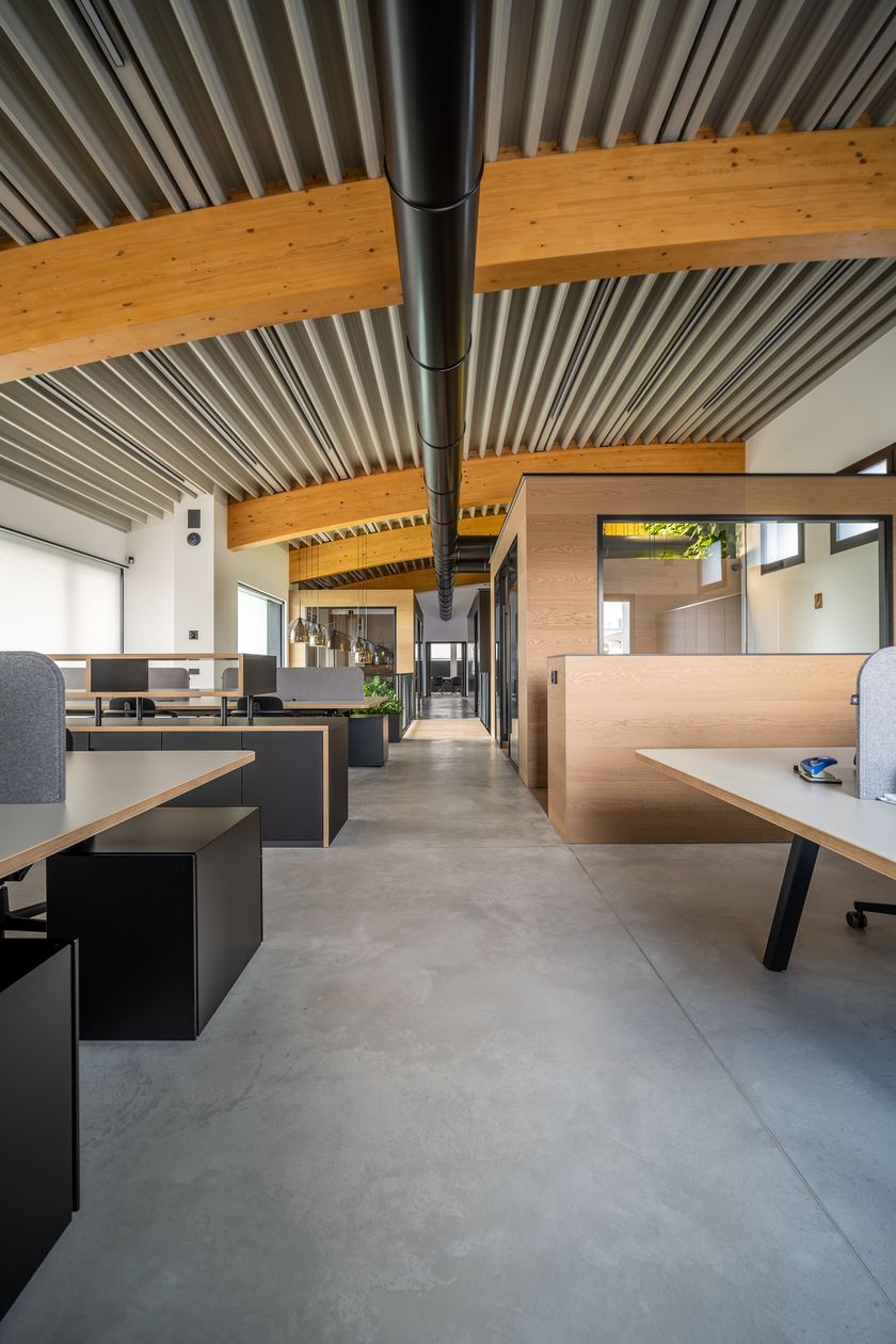 SKYSENSE Continuous flooring By Isoplam