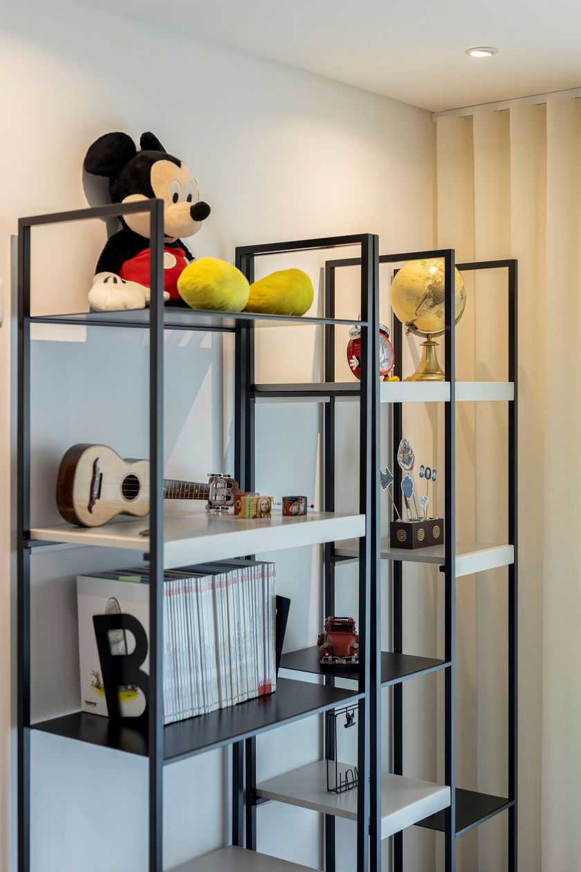 SLENDER | Bookcase By Stylish Club