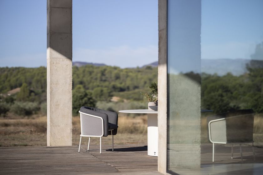 SLIDE Garden chair with armrests By Todus | design Lucie Koldova