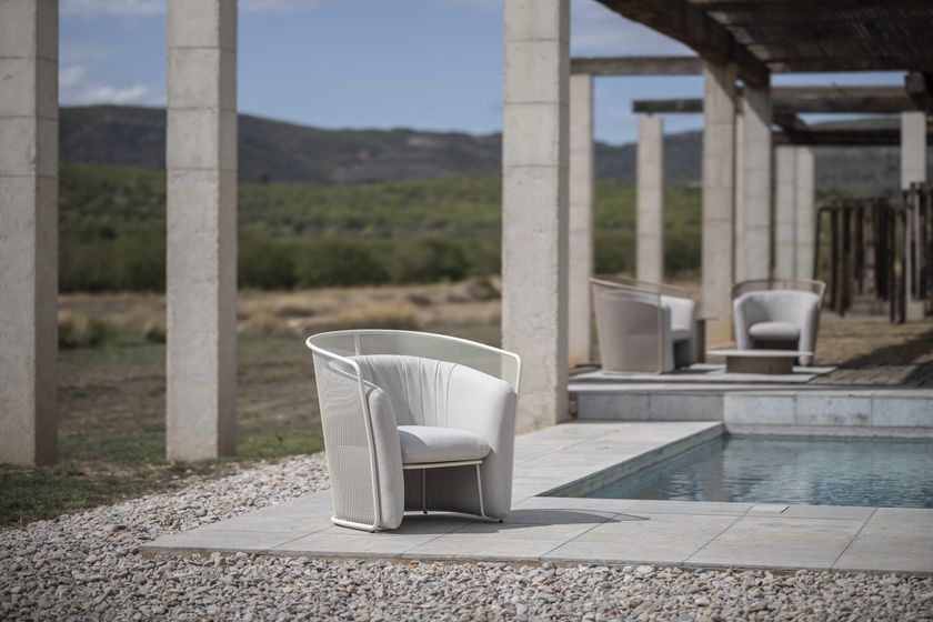 SLIDE | Easy chair By Todus design Lucie Koldova