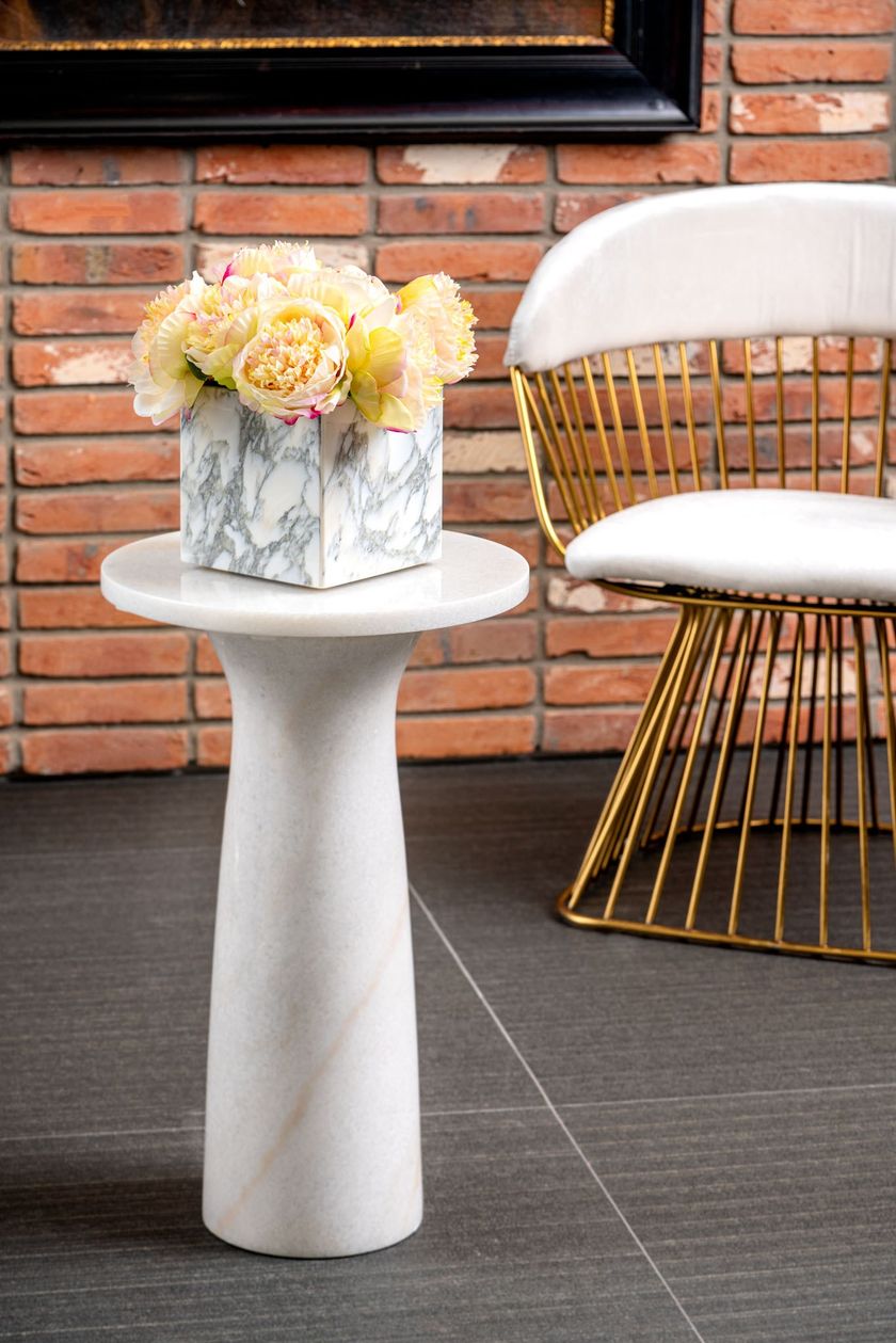 Coffee table SMALL ROUND TABLE IN WHITE MARBLE By Valsecchi Marmi