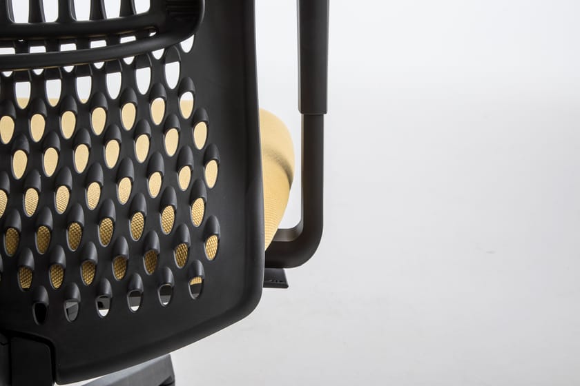 SMARTBACK Height-adjustable office chair with castors with armrests By ...