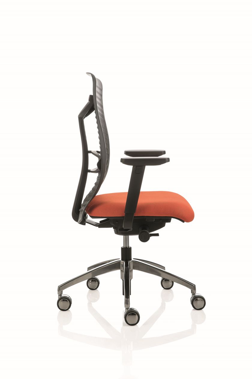 SMARTBACK Height-adjustable office chair with castors with armrests By ...