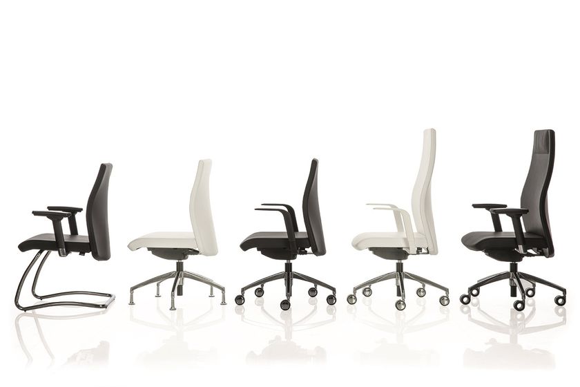 SMARTOFFICE Height-adjustable leather executive chair with castors By ...