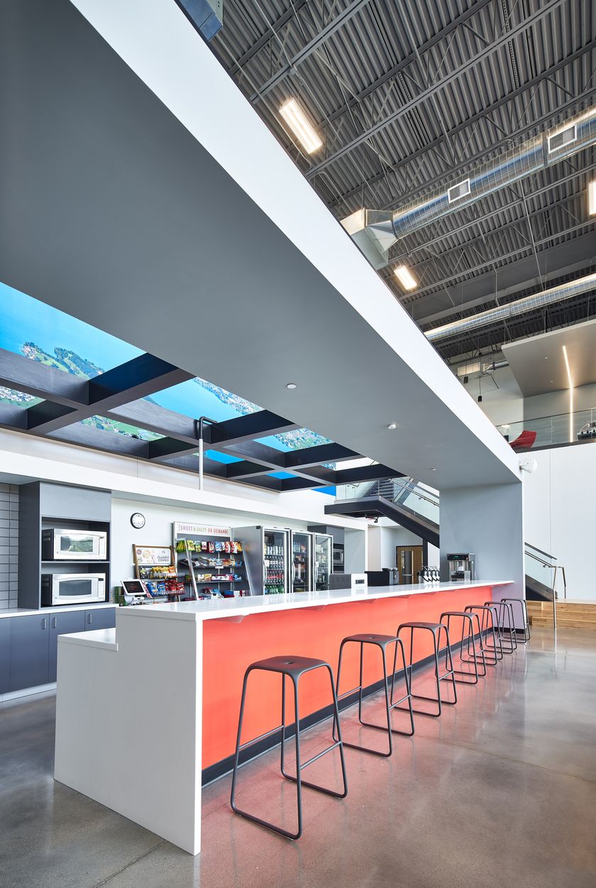 Rivestimento in Solid Surface SNOW MIST 7848 Collezione Avonite® Chip ...