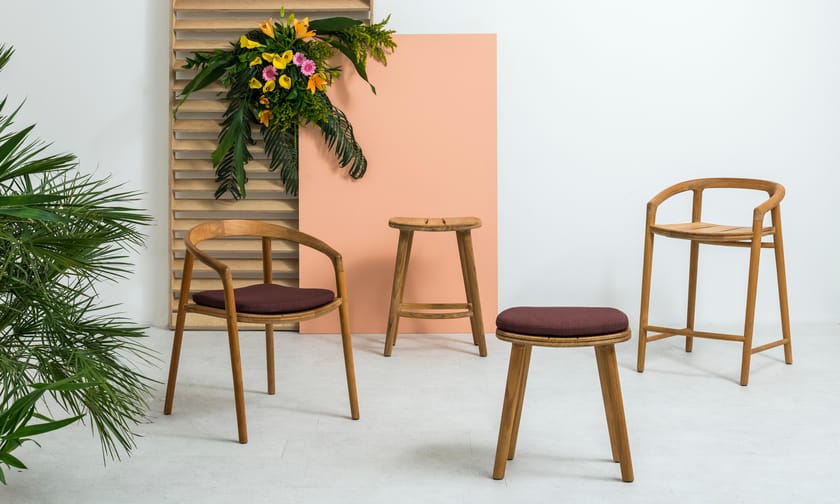 SOLID | Stool with back Solid Collection By MANUTTI design Lionel Doyen